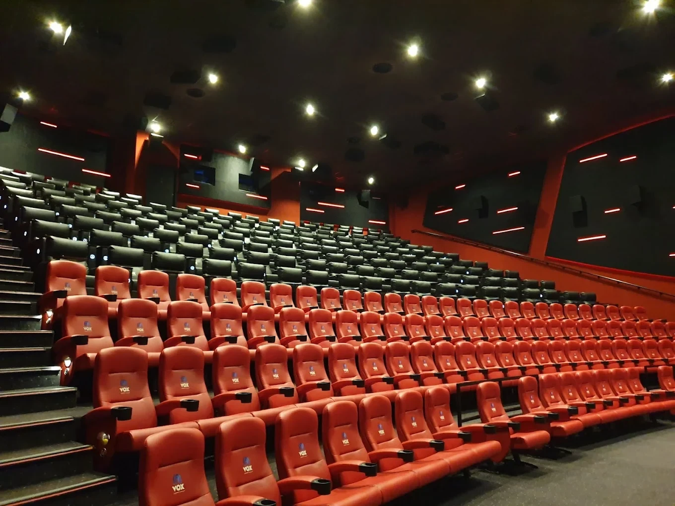 VOX Cinemas Bahrain City Centre | Theatres / Cinemas | Manam