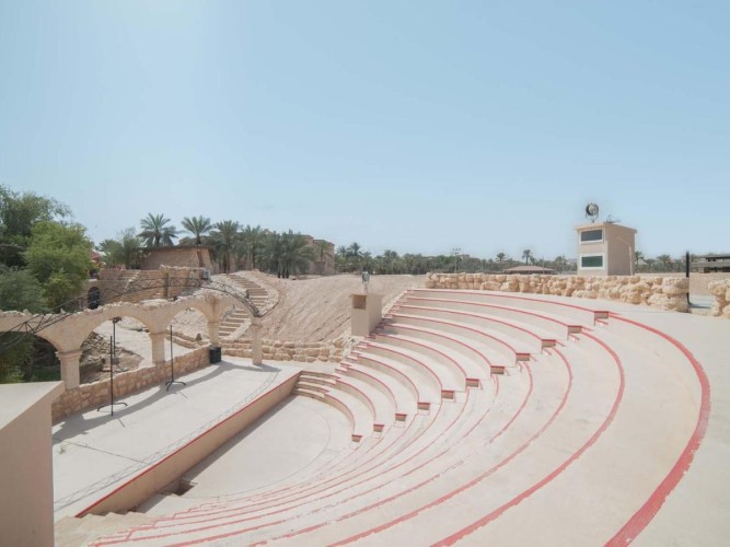 venuewise.com - Amphitheatre at Arizona Golf Resort Amphitheatre